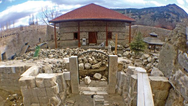 Bu Kez Antalya'da Restorasyon Skandalı - Arkitera Bu Kez Antalya'da Restorasyon Skandalı - Arkitera