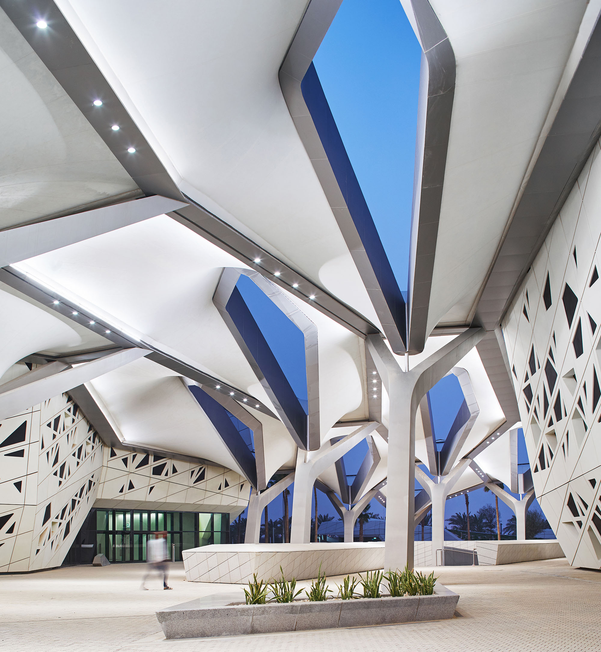 King Abdullah Petroleum Studies and Research Center (KAPSARC) - Arkitera