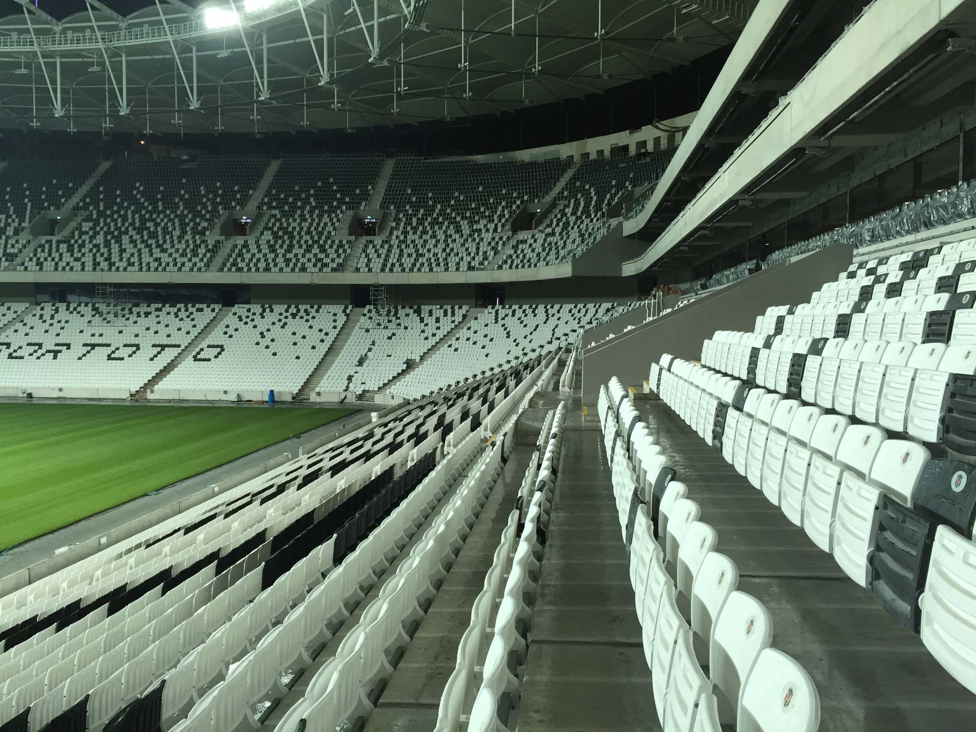 Vodafone Arena - Arkitera