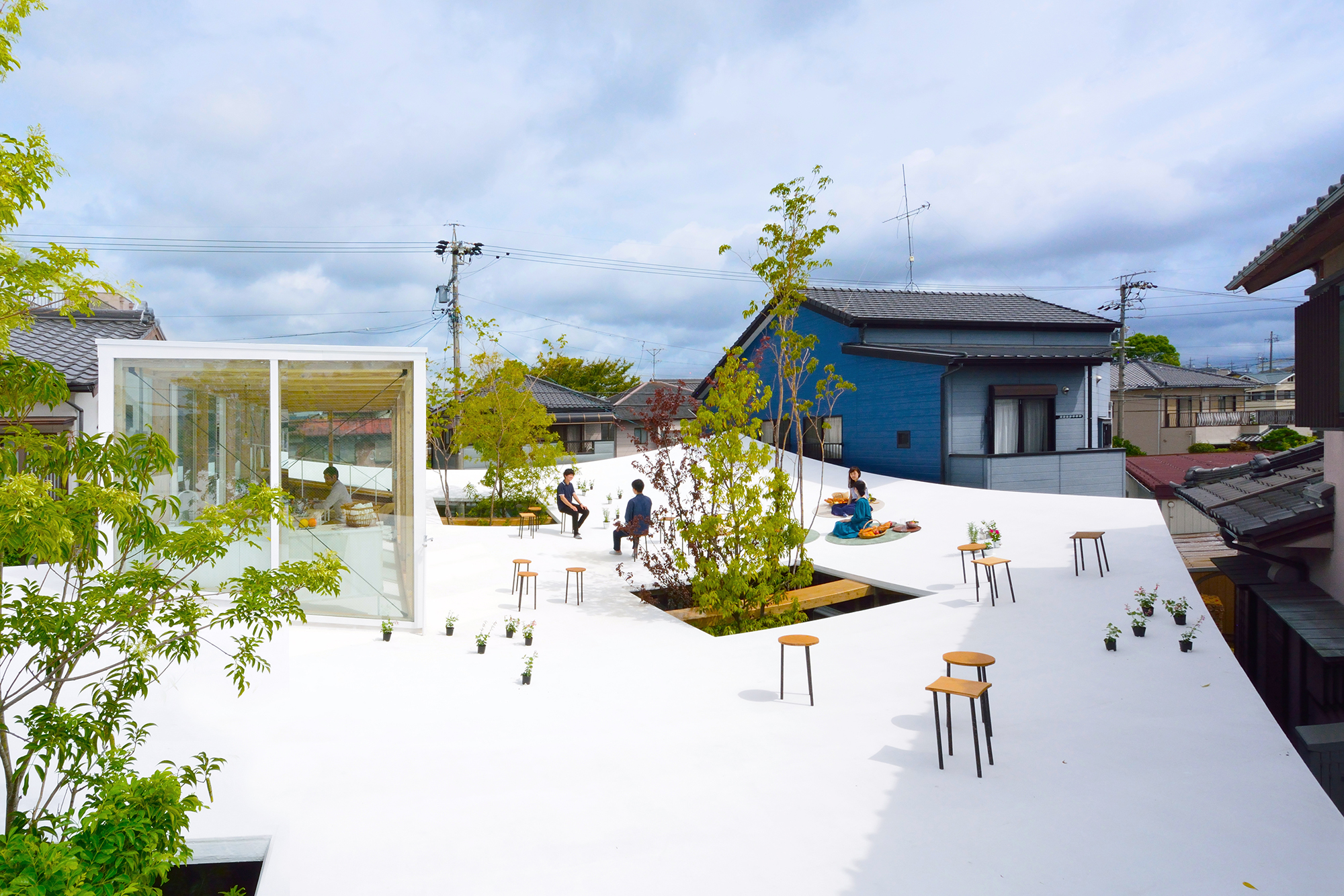 Studio Velocity, Japonya'da Çatısı Kullanıma Elverişli Ofis Yapısı ...