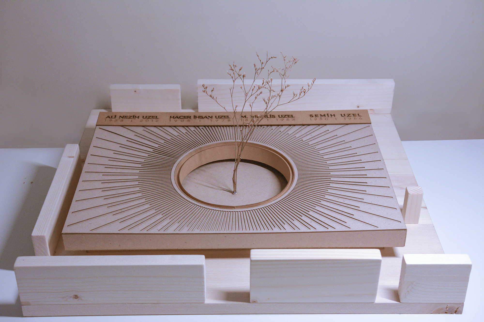 2. Ödül (Ali Nezih Uzel Mezarı), İstanbul’un Mezarları Tasarım ...