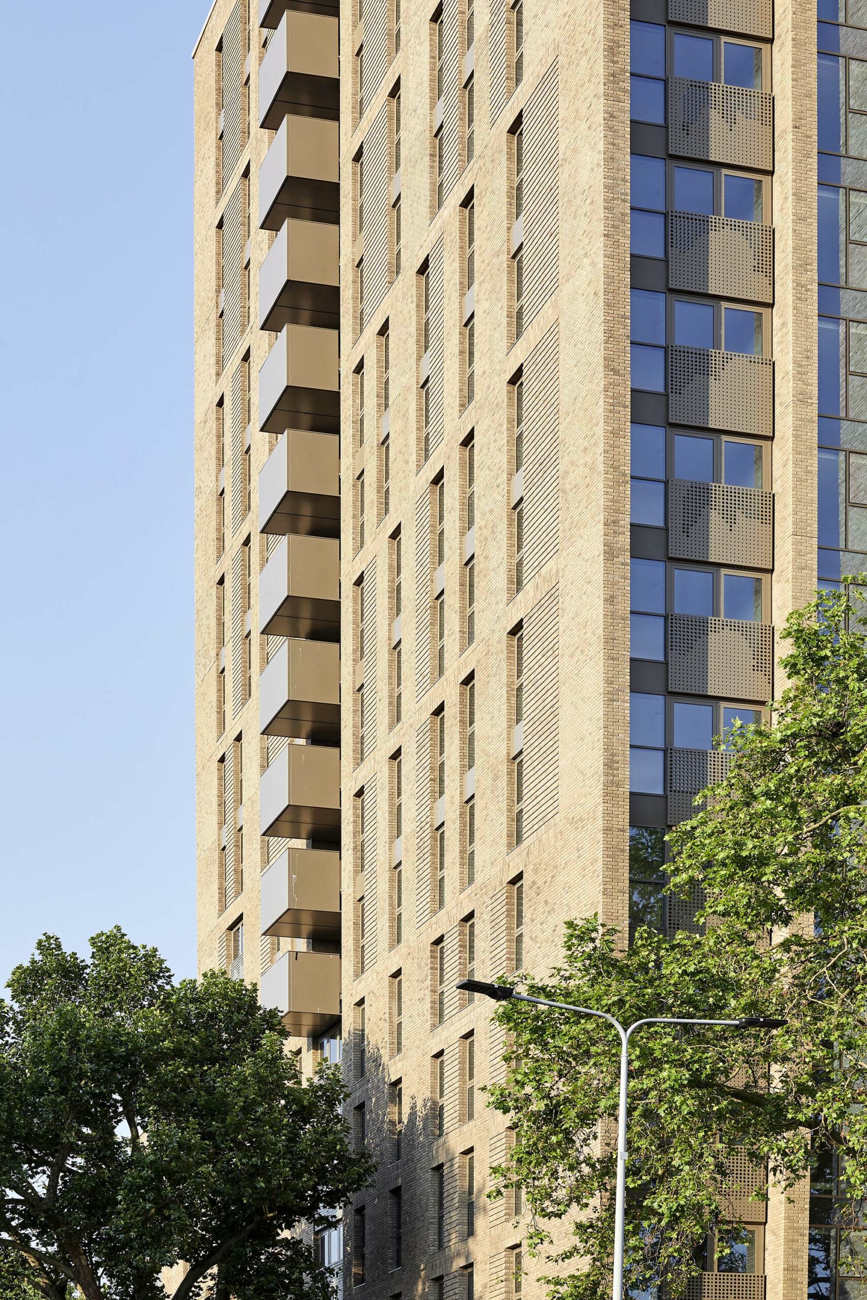 Apex House - Arkitera