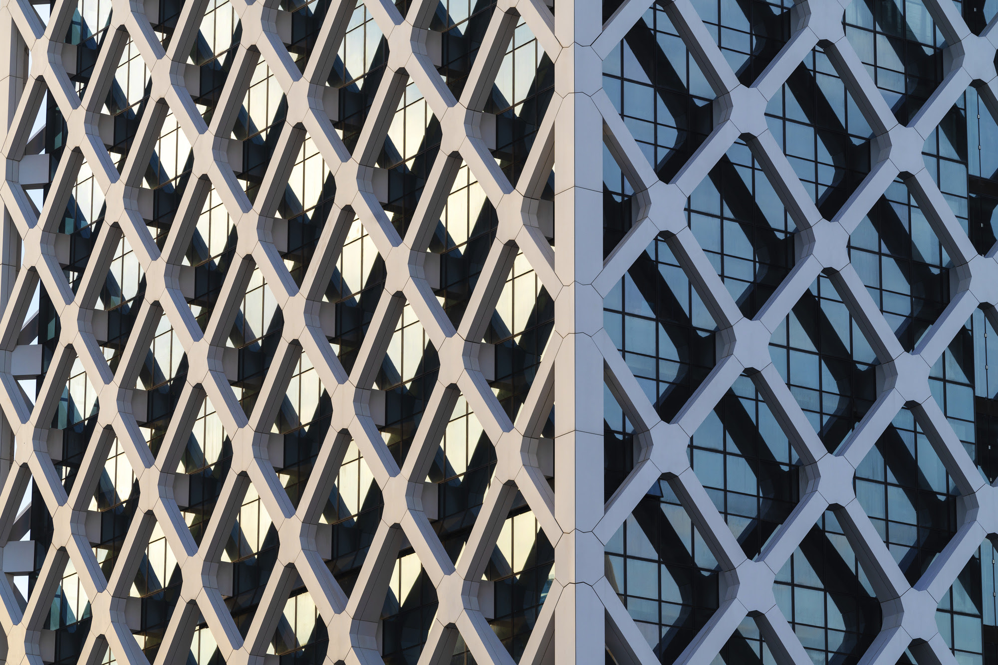 SOM-Designed “Breathing” Building Opens in Shenzhen - Arkitera