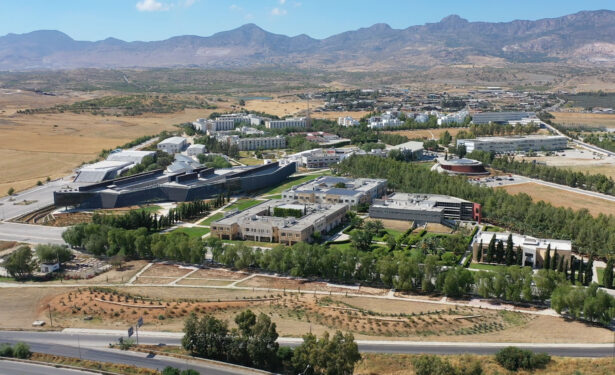 Uluslararası Kıbrıs Üniversitesi Bilim ve Teknoloji Merkezi - Arkitera