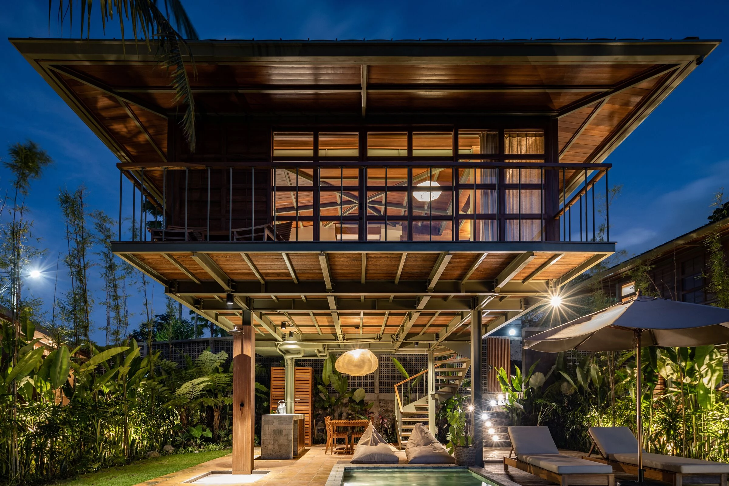Stilt Studios’tan Bali’de Prefabrik Ağaç Ev Konaklama Birimleri - Arkitera