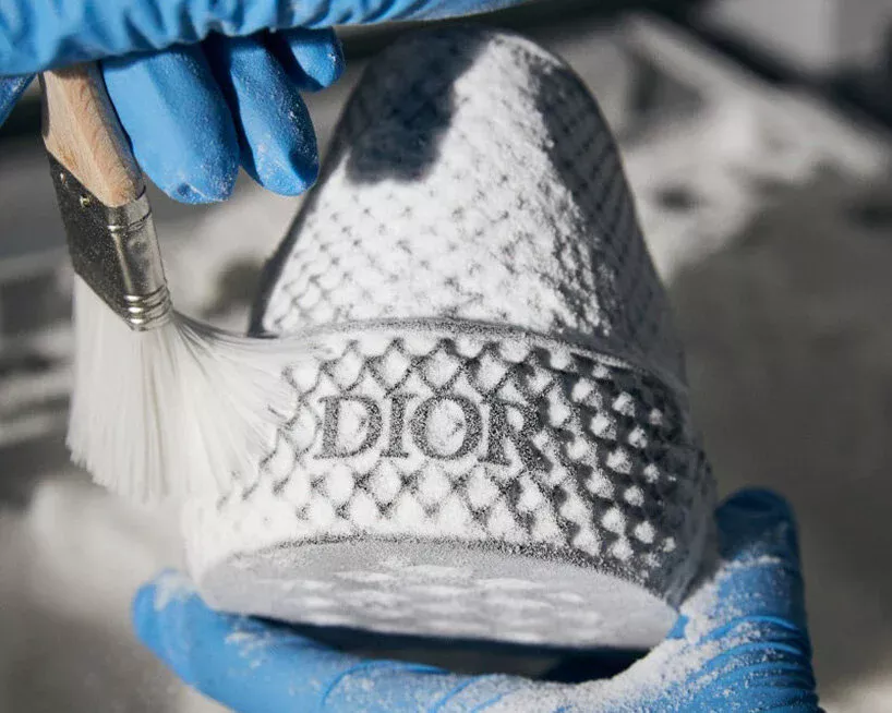 Dior, 3D Baskı Teknolojisiyle Ürettiği Yeni Ayakkabılarını Tanıttı - Arkitera