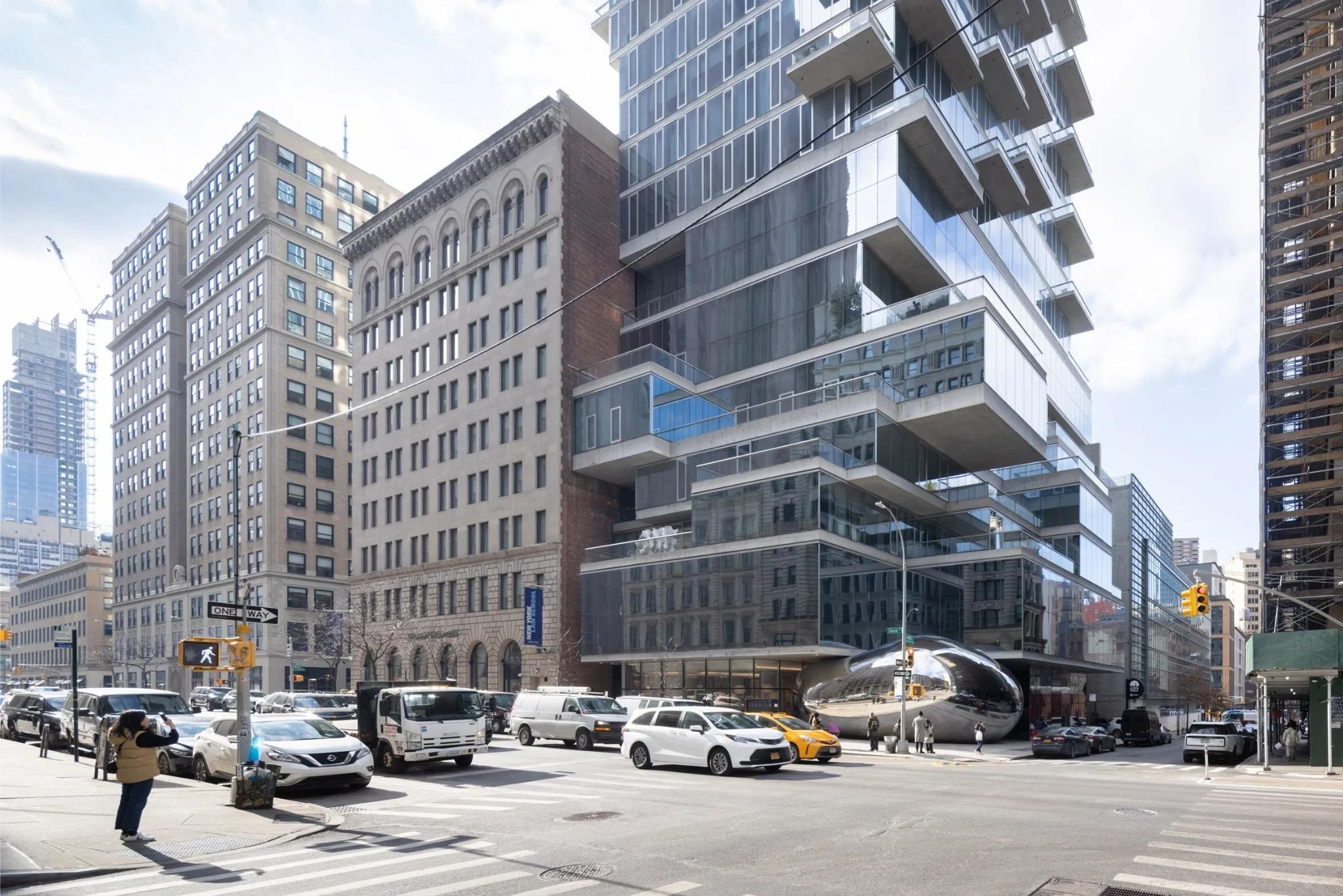 Anish Kapoor'un "Fasulye" Enstalasyonu New York Sokaklarında Yerini Aldı - Arkitera