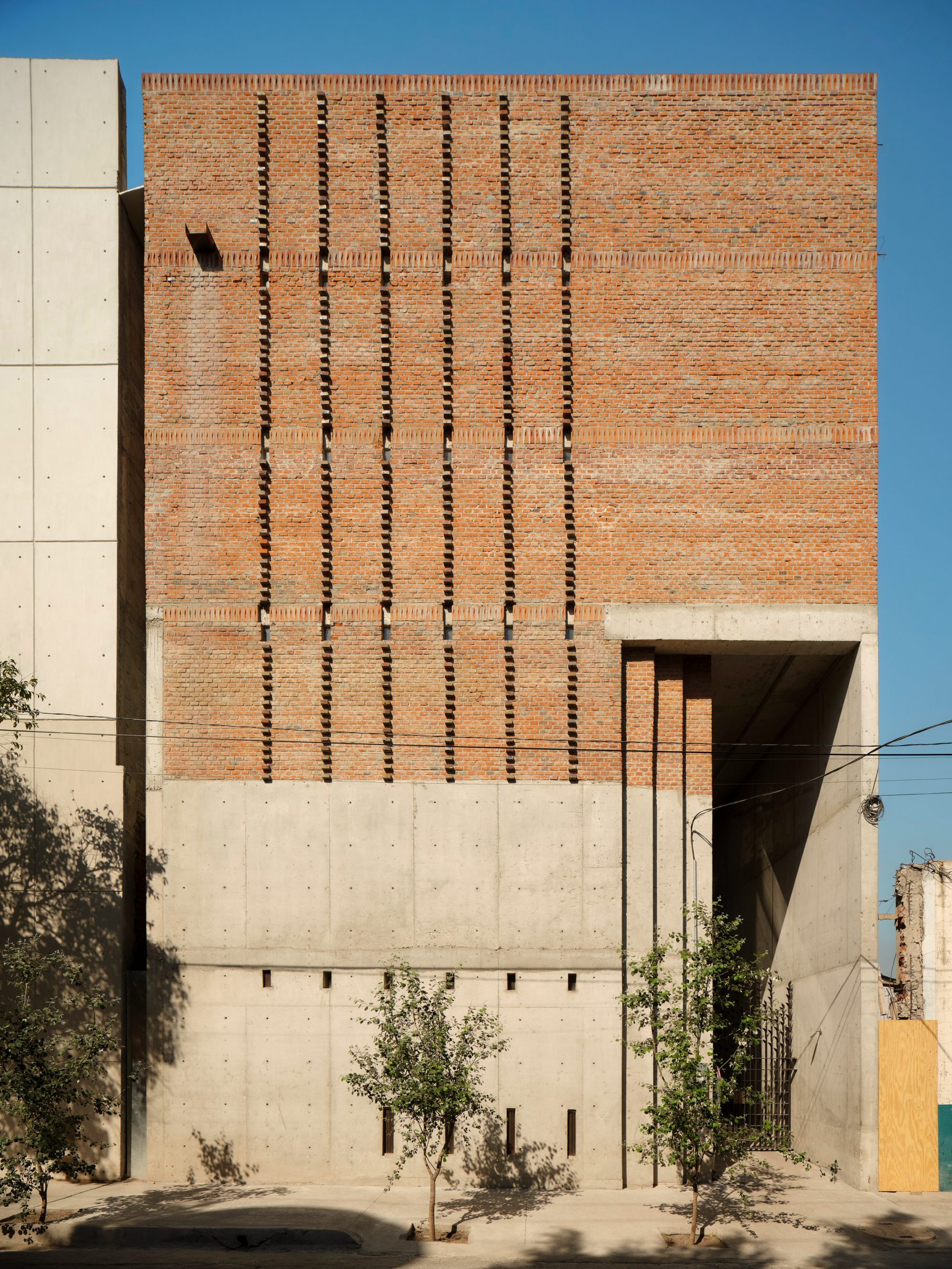 Alberto Kalach’tan Mexico City’de "Dünyevi Kutsal Alan" - Arkitera