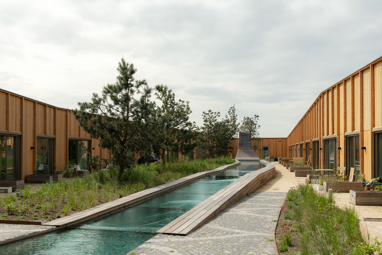 Kanyonlar, Ormanlar ve Sahillerden İlham Alana Konut - Arkitera