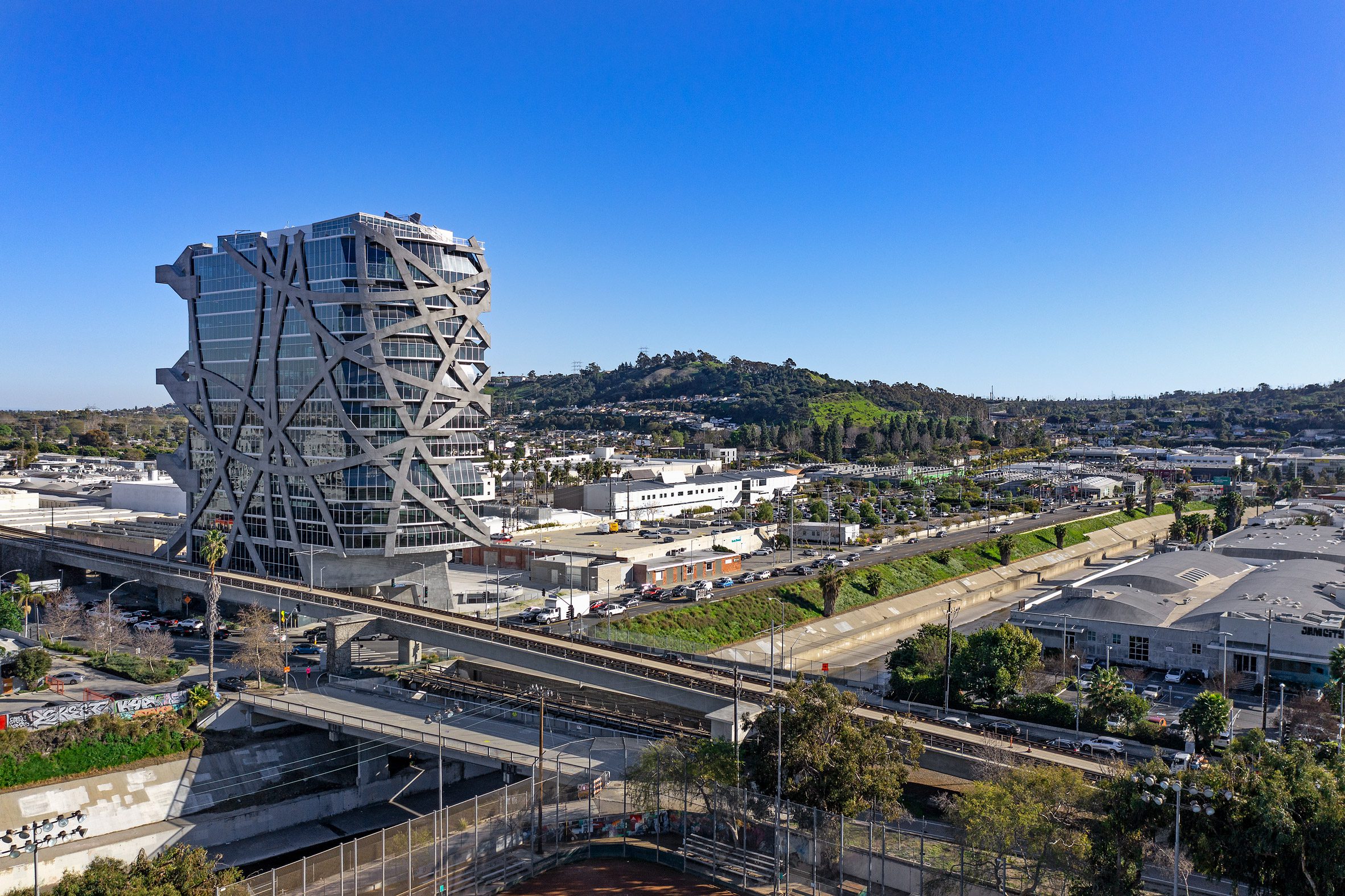 "Ebedi" Bir Yaşam Döngüsüne Sahip (W)rapper Tower - Arkitera