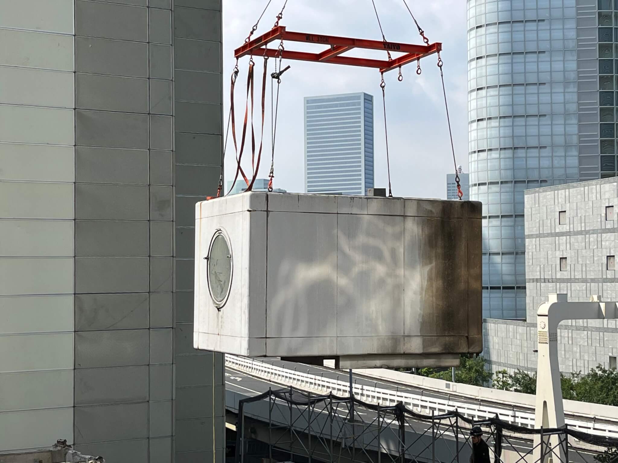 SFMOMA, Yıkılan Nakagin Capsule Tower'ın Kapsülünü Satın Aldı - Arkitera