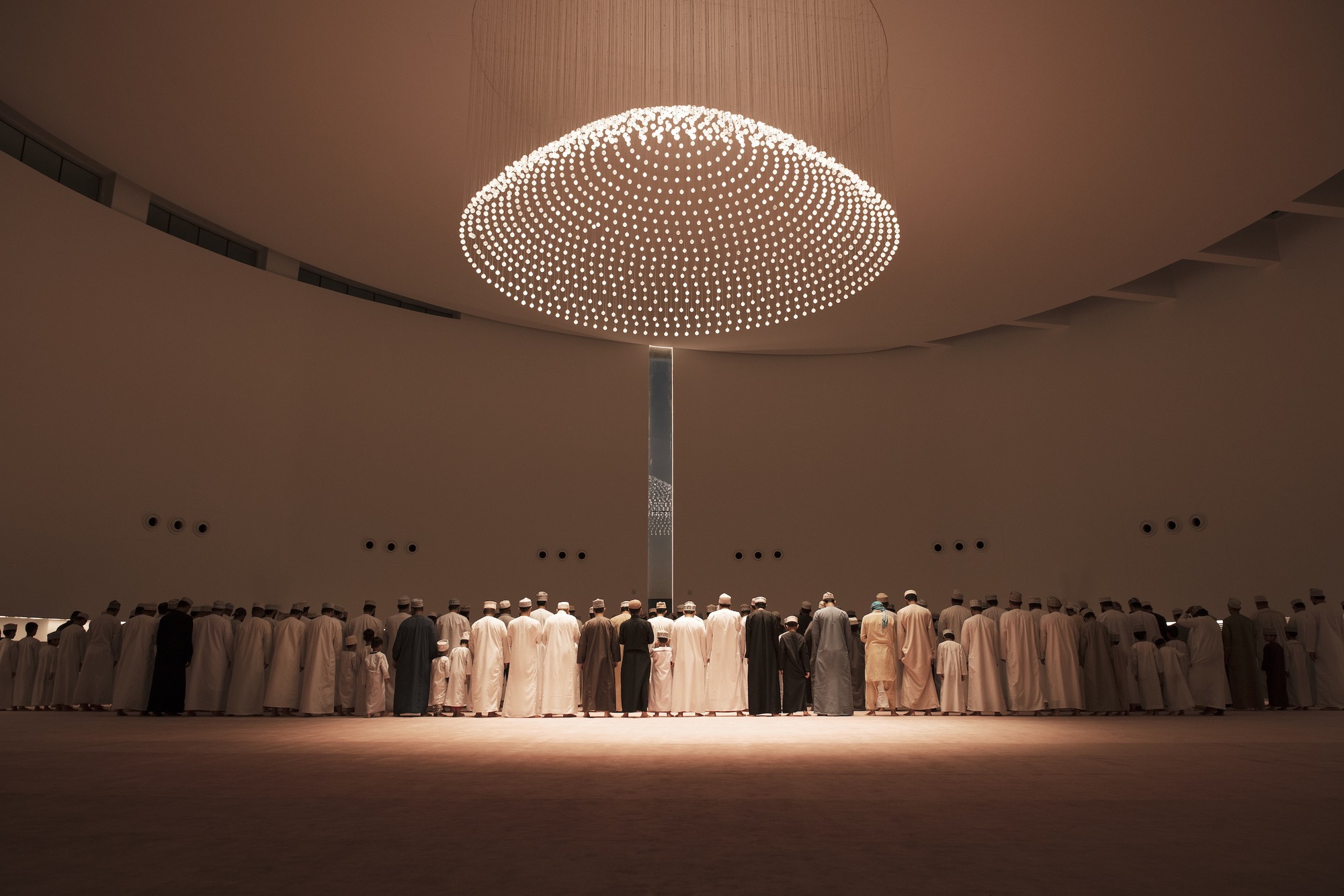 Bab Al Salam Mescidi: Umman Geleneklerinden İlham Alan Modern Bir ...