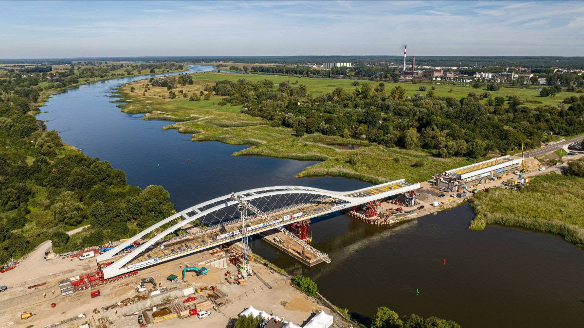 Symbolic Railway Bridge Replaced with World-first Network Arch Bridge ...