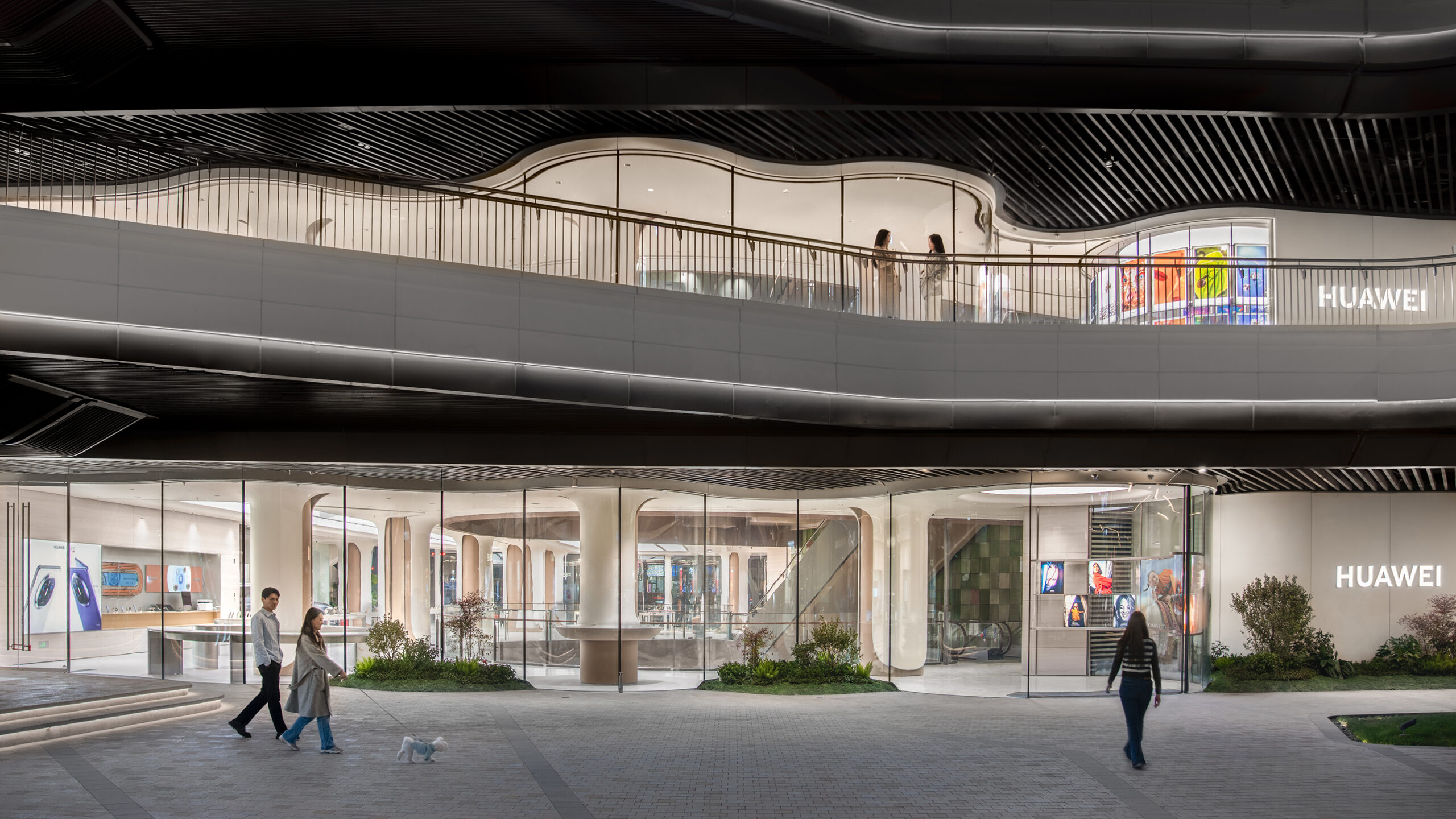 UNStudio Completes New Flagship Store for Huawei in Shanghai - Arkitera