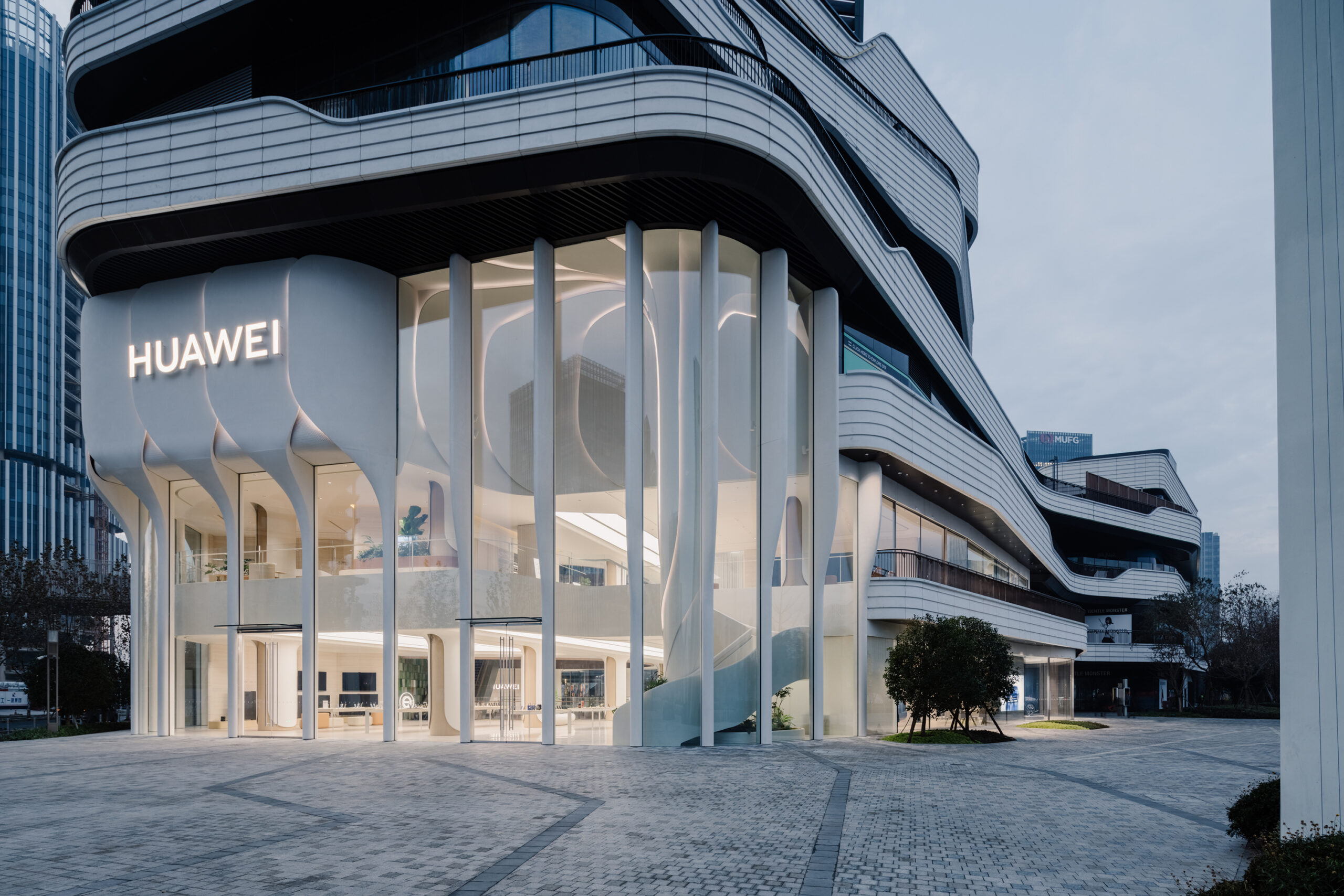 UNStudio Completes New Flagship Store for Huawei in Shanghai - Arkitera