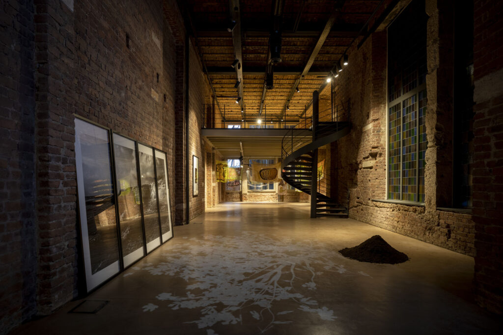 Casa Botter Art and Design Center - Arkitera