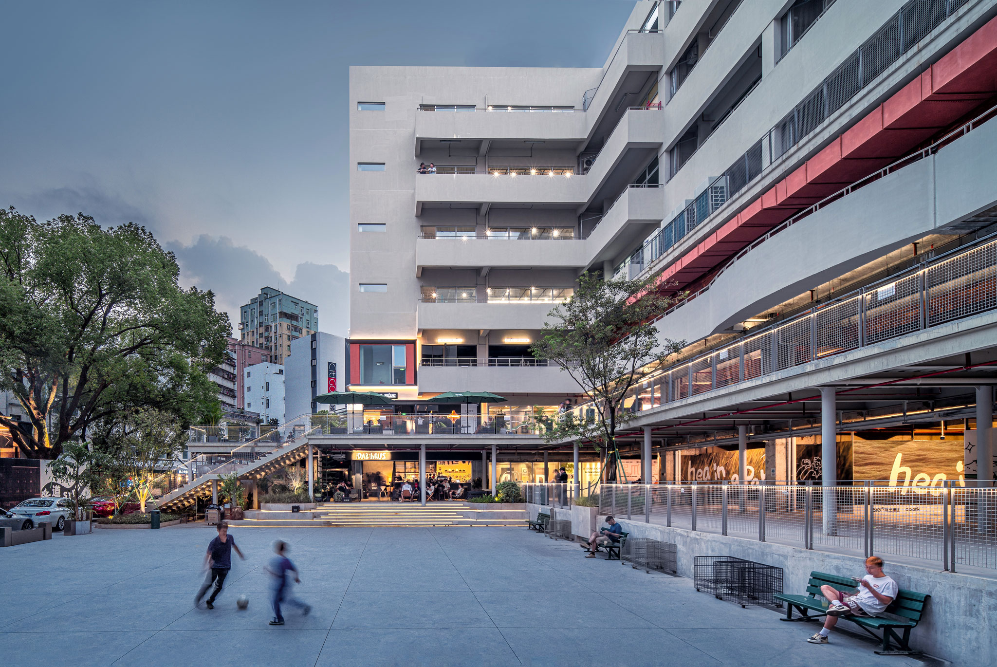 A Park with Attitude: Shenzhen Digital Art Park - Arkitera