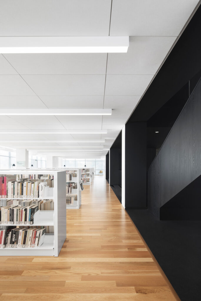 T-A-St-Germain Kütüphanesi - Arkitera