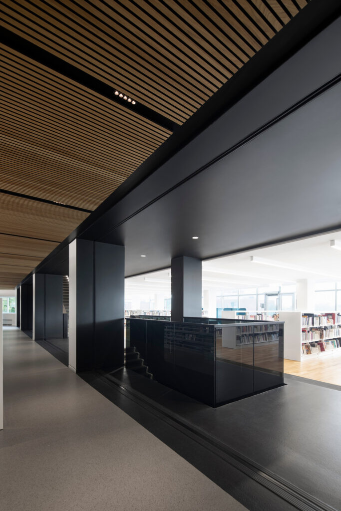 T-A-St-Germain Kütüphanesi - Arkitera