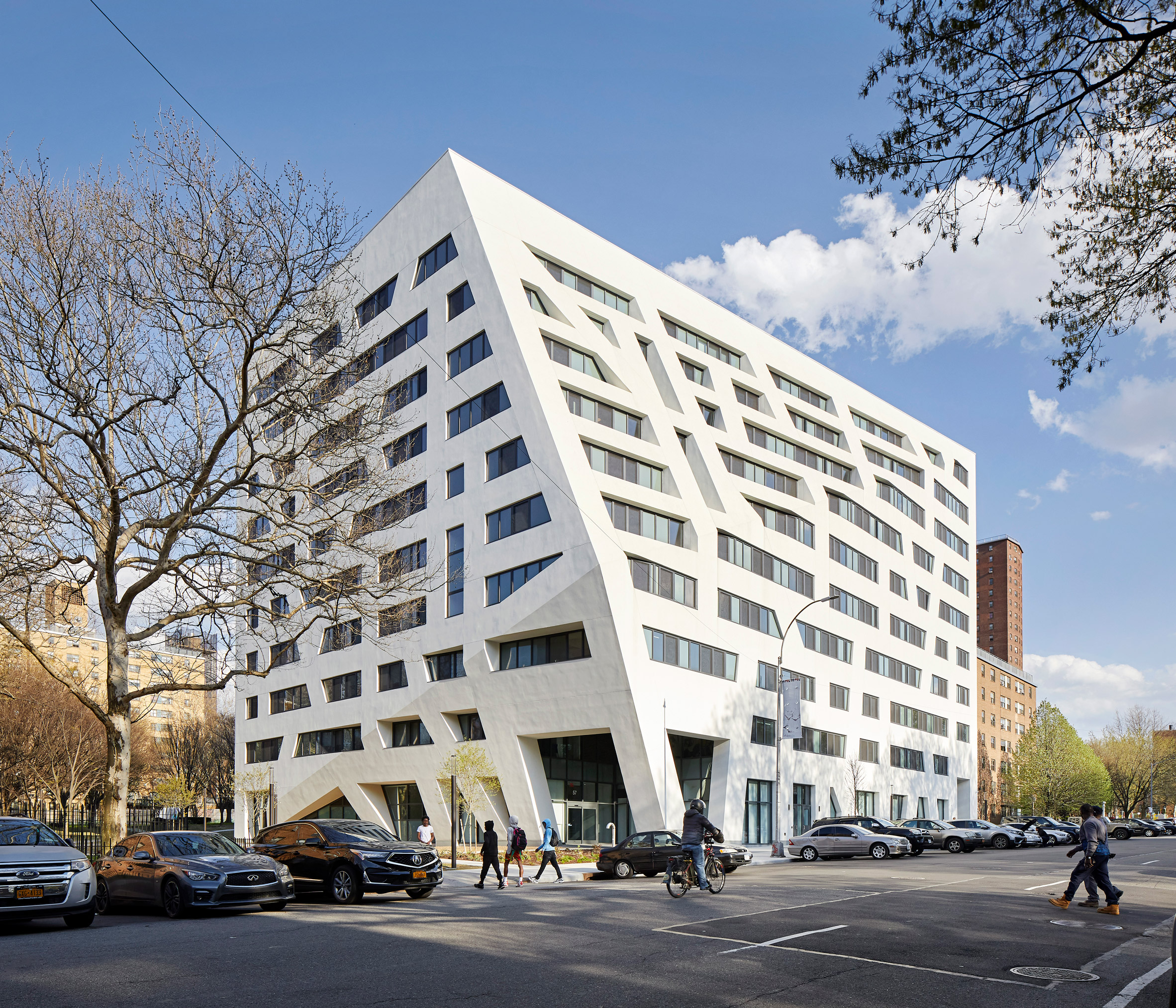 Studio Libeskind'ten Brooklyn'de "Ev Hissi Veren" Sosyal Konutlar - Arkitera