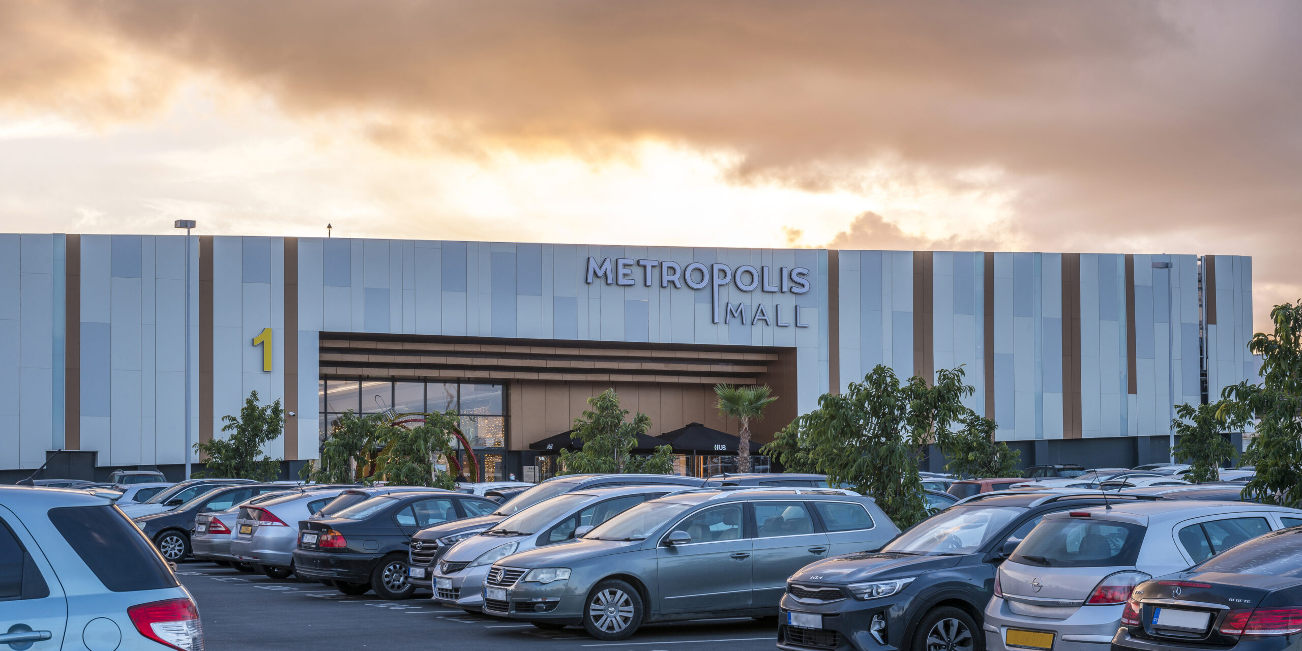 New Shopping Centre in Larnaca: Metropolis Mall - Arkitera