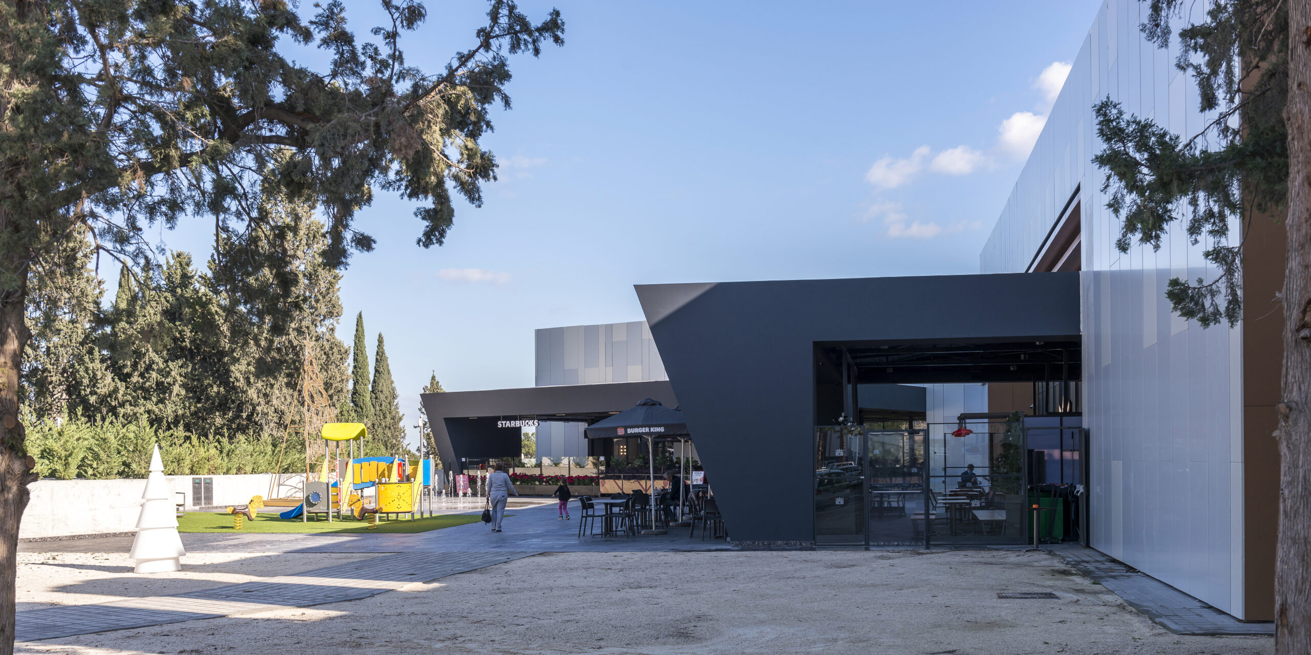 New Shopping Centre in Larnaca: Metropolis Mall - Arkitera