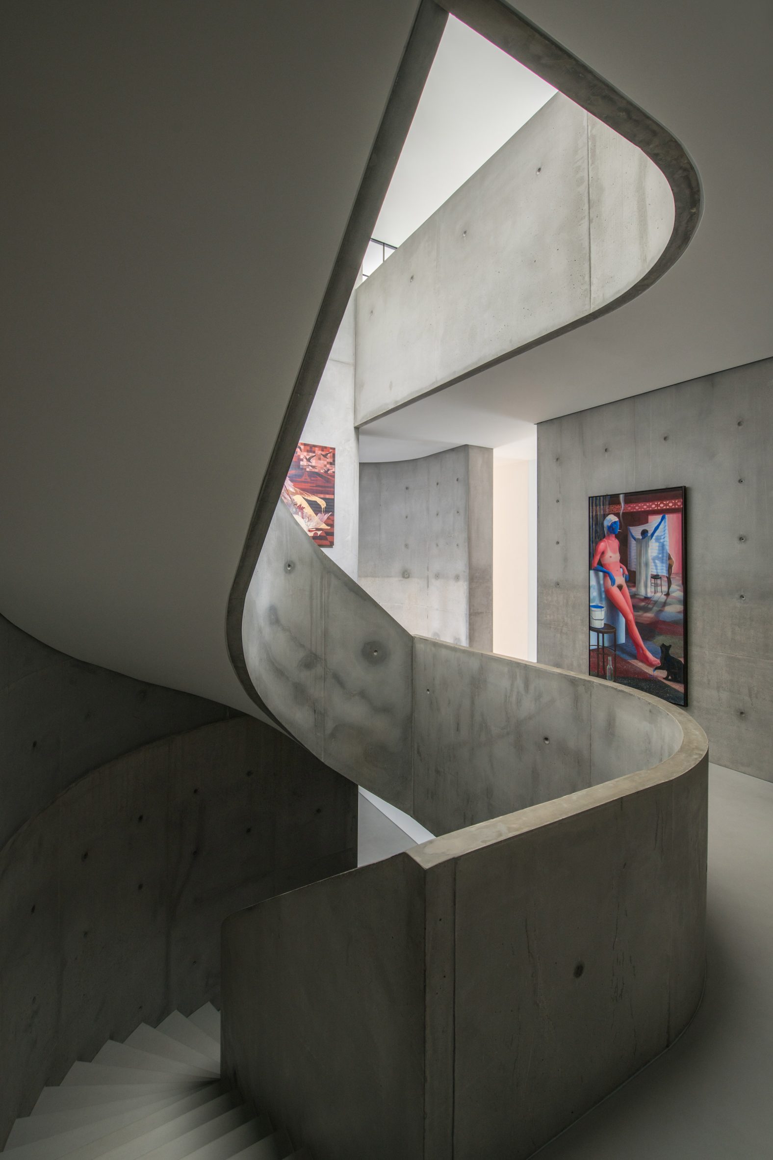 Vaha Benzeri Bahçedeki Monolitik Konut: Art House - Arkitera