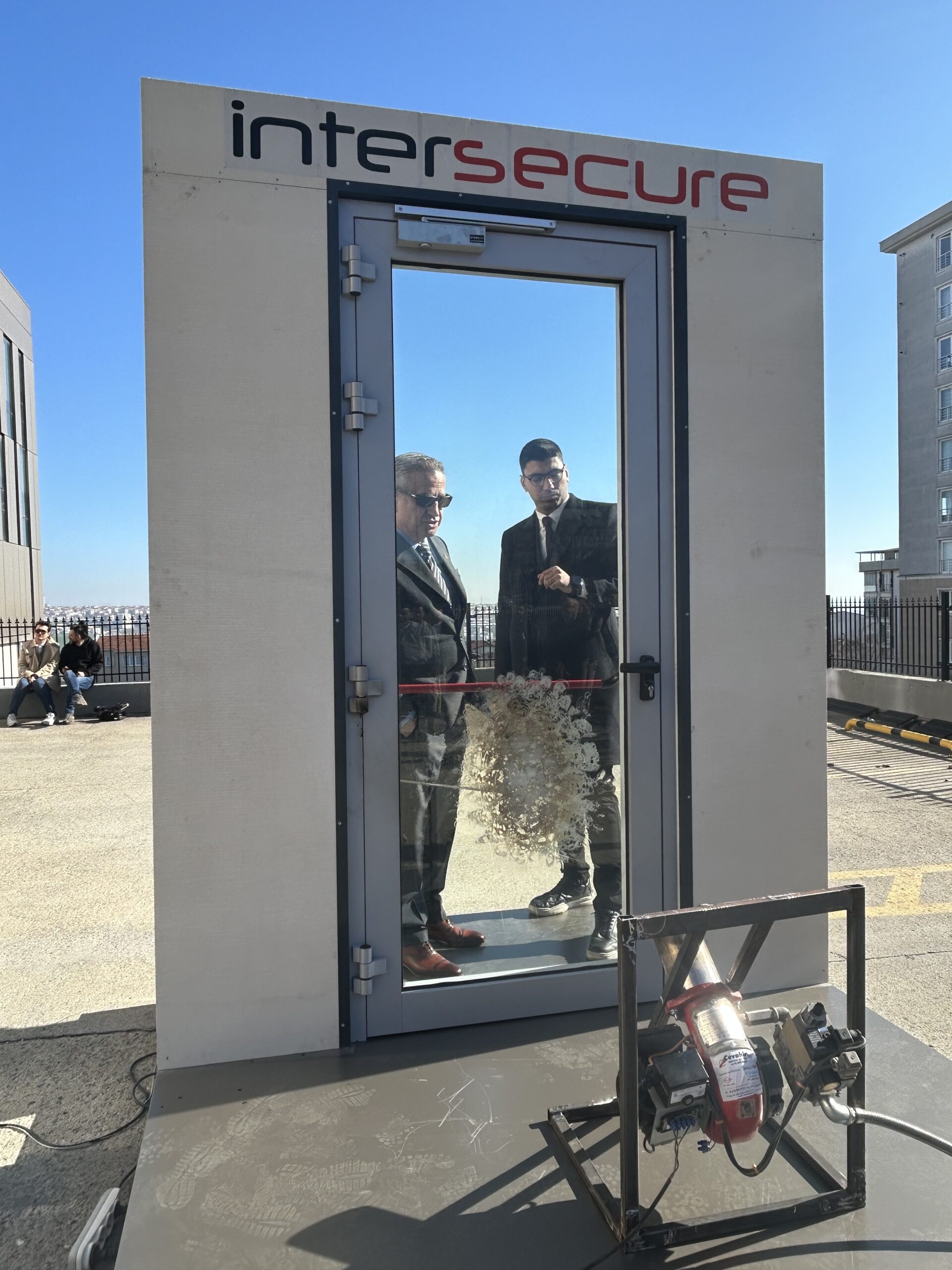 intersecure Yangına Dayanıklı Kapı ve Pencere Sistemi - Arkitera