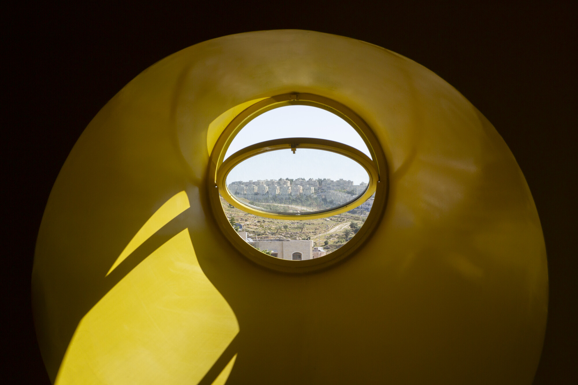 Wonder Cabinet - Arkitera