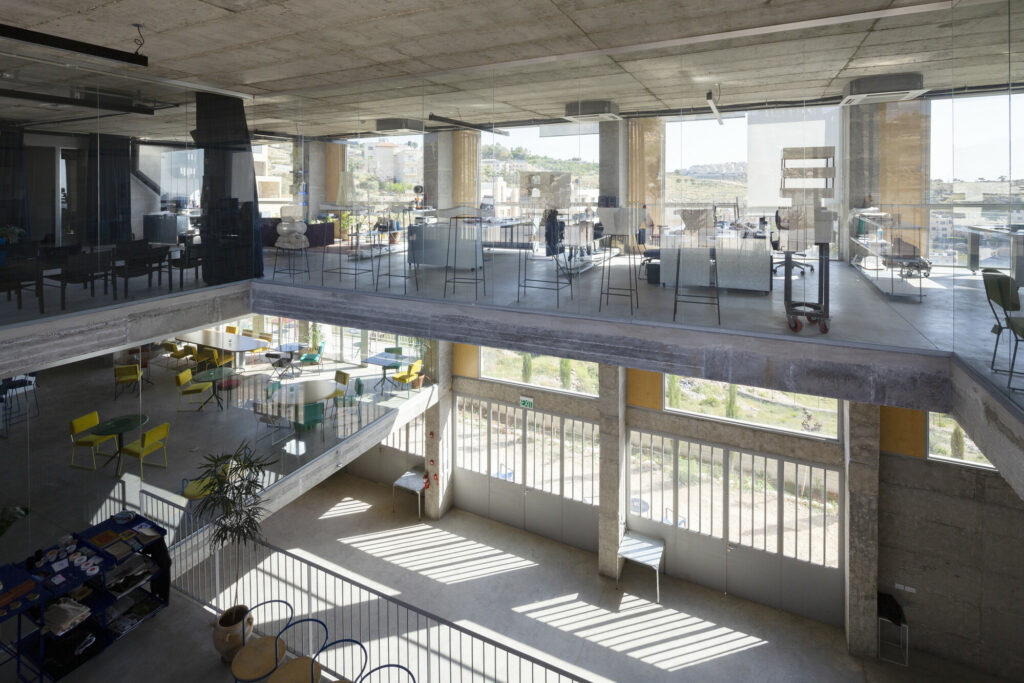 Wonder Cabinet - Arkitera